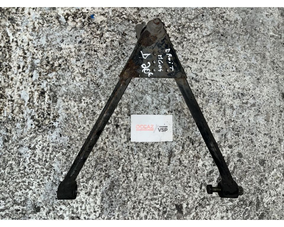 Triangle avant droit MICROCAR MGO3, MGO4, MGO6 / LIGIER JS50 ET - 1348